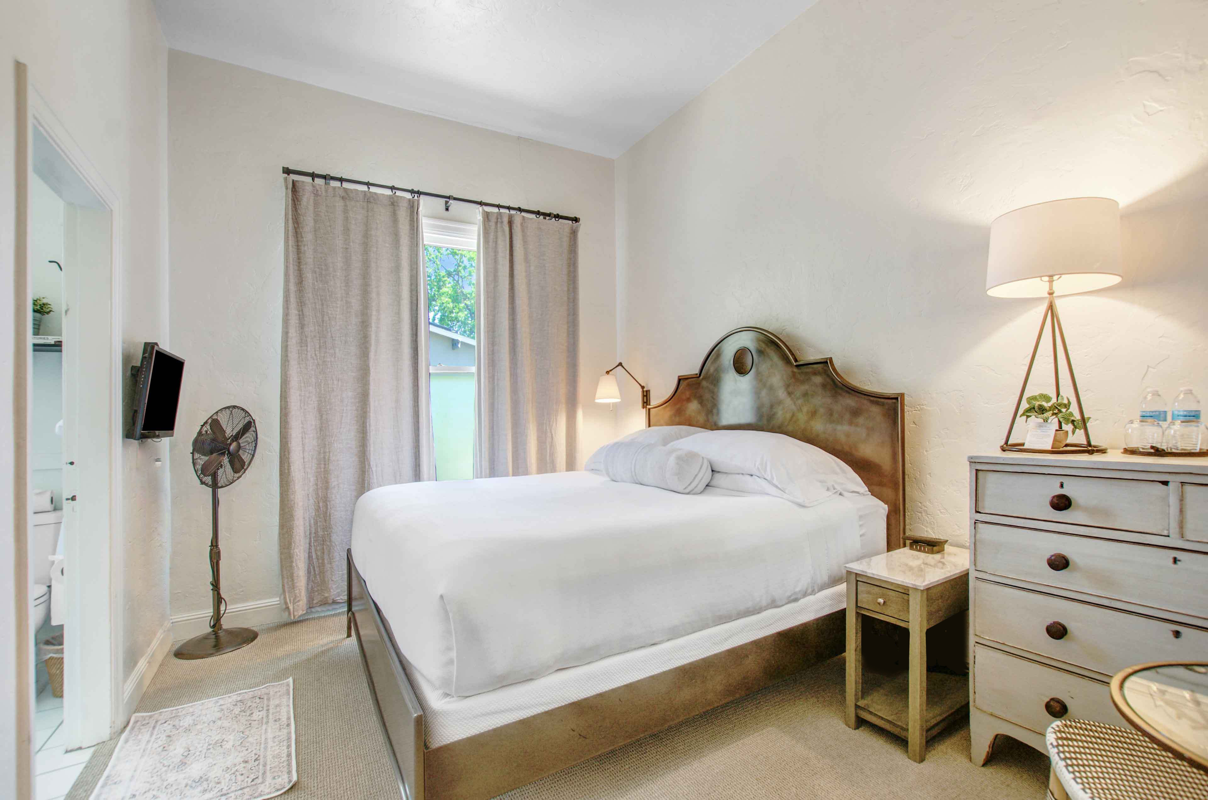 Cornflower Room - An Inn To Remember